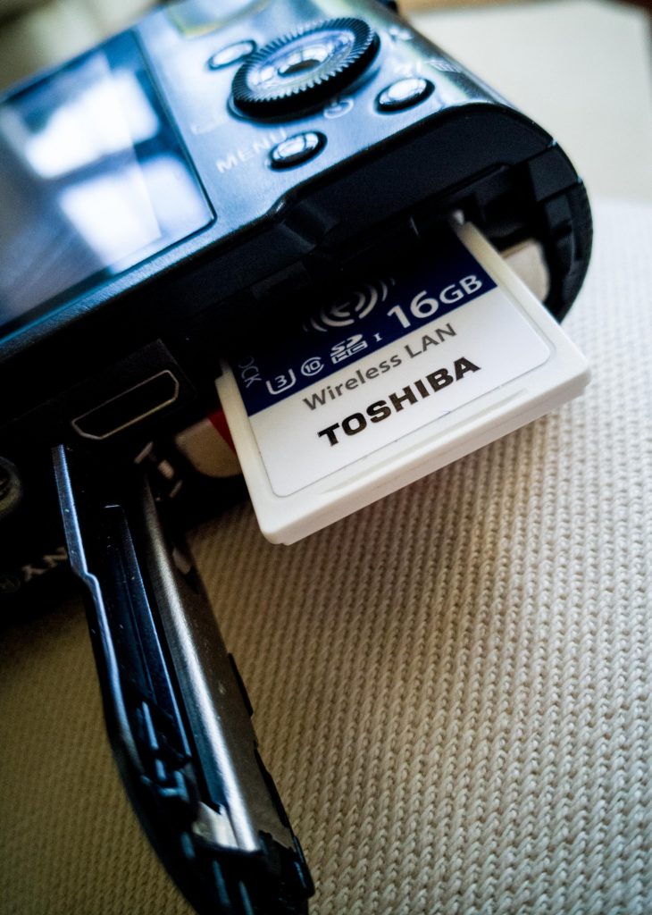 Photo Transfer Using Toshiba's FlashAir pt 1 - Tested Technology